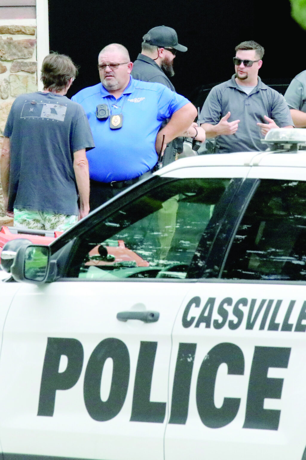 Police converge on home after suspect flees - Cassville Democrat