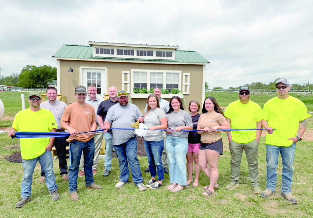 Area businesses cut ribbons - Cassville Democrat